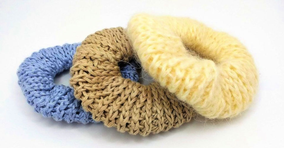 25 Free Crochet Scrunchie Patterns {PDF Pattern}