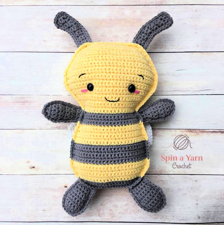 25 Free Crochet Bee Patterns (Amigurumi Pattern)