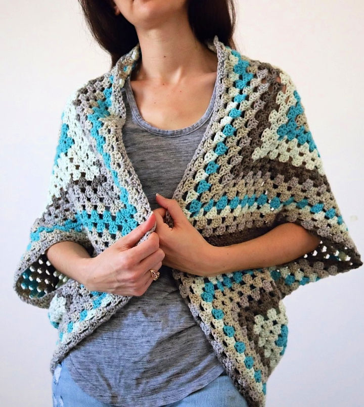 25 Free Crochet Shrug Patterns (Easy PDF Pattern)