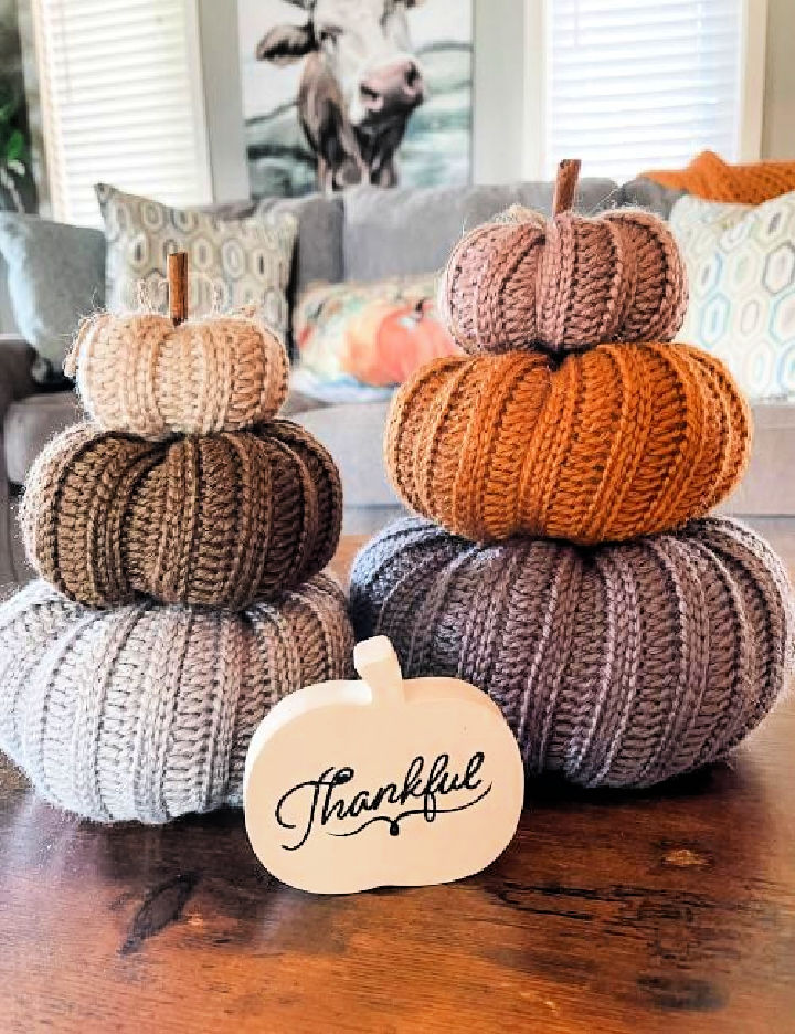 25 Free Crochet Pumpkin Patterns {PDF Pattern}