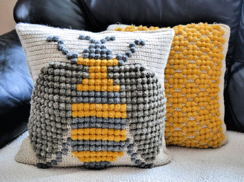 25 Free Crochet Bee Patterns (Amigurumi Pattern)