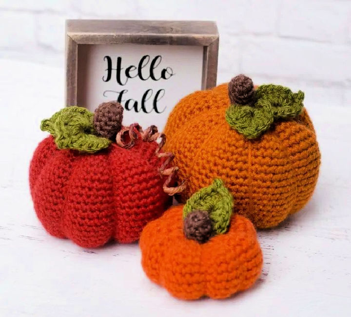 25 Free Crochet Pumpkin Patterns {PDF Pattern}