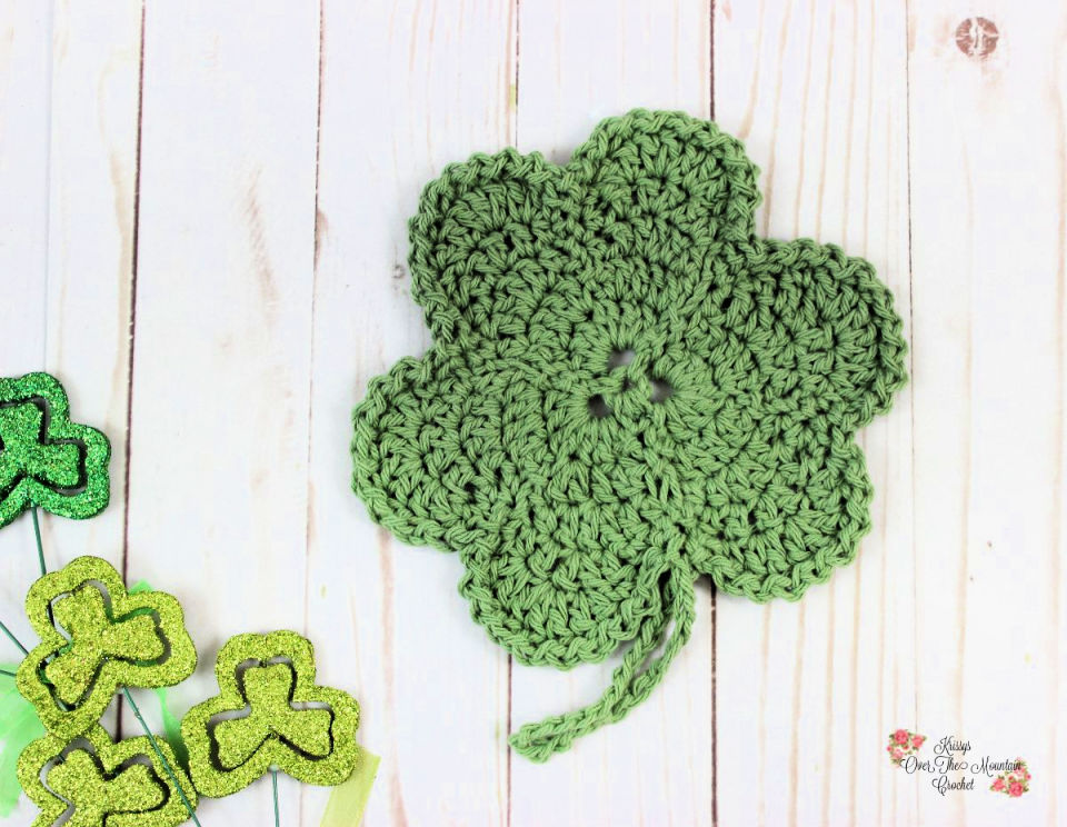 25 Free Crochet Shamrock Patterns (Printable Pattern)