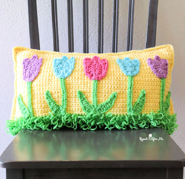 25 Free Crochet Pillow Patterns {PDF Pattern}