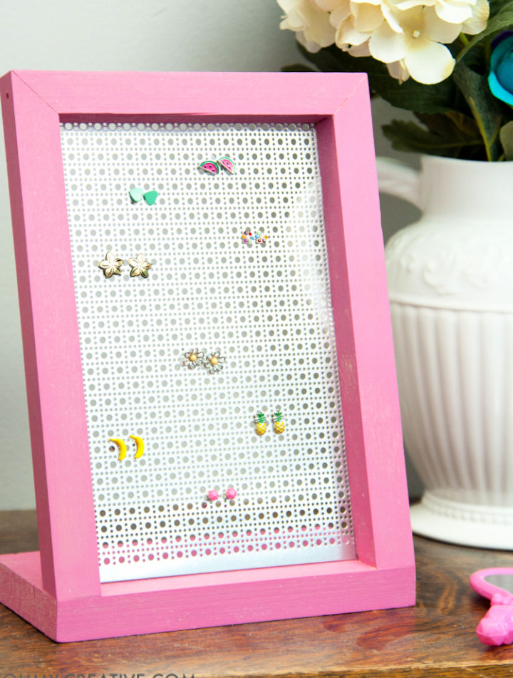 30 DIY Earring Holder Ideas To Make And Display Earrings 30-diy-earring-holder-ideas-to-make-and-display-earrings