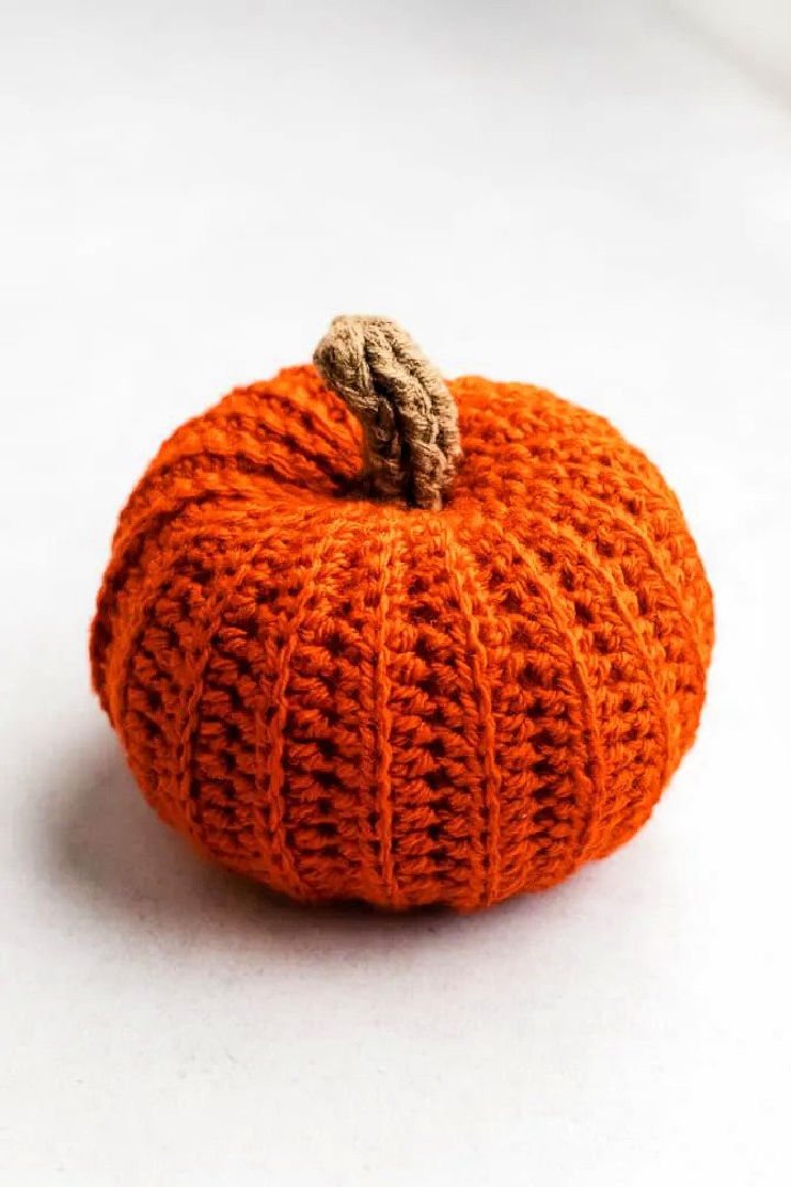 25 Free Crochet Pumpkin Patterns {PDF Pattern}