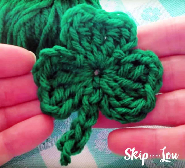 25 Free Crochet Shamrock Patterns (Printable Pattern)