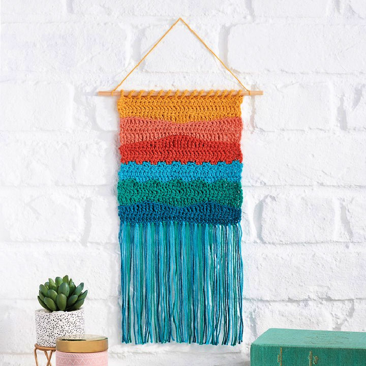 25 Free Crochet Wall Hanging Patterns {PDF Pattern}