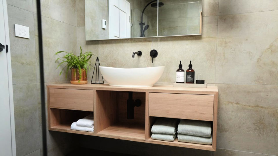 40 Cheap DIY Makeup Vanity Ideas: DIY Vanity Table Plans