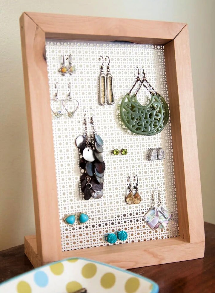 30 DIY Earring Holder Ideas to Make and Display Earrings