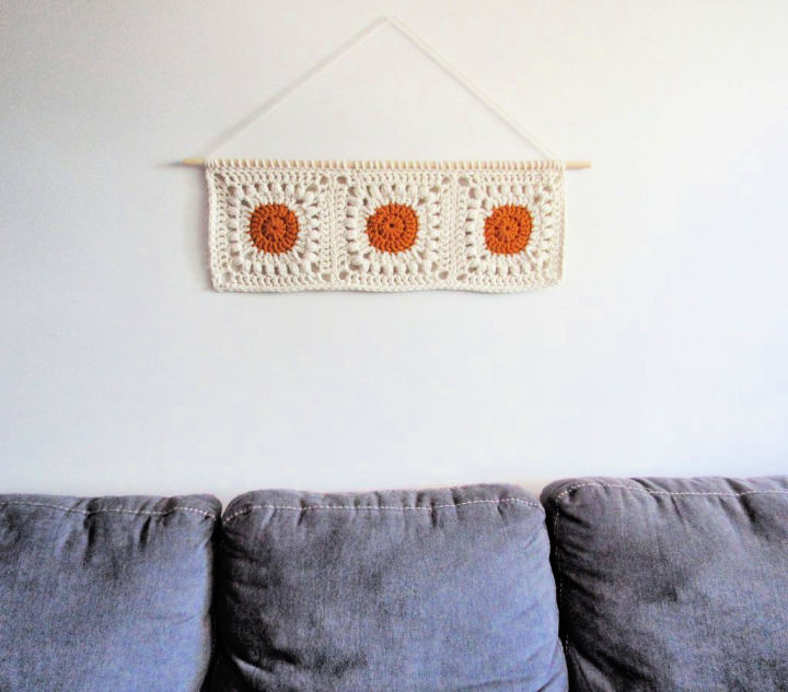 25 Free Crochet Wall Hanging Patterns {PDF Pattern}