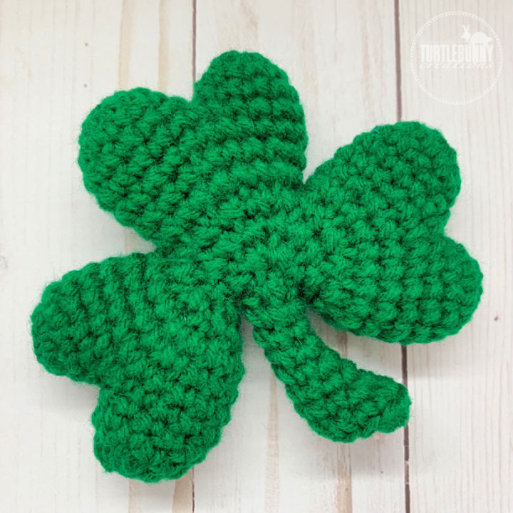 25 Free Crochet Shamrock Patterns (Printable Pattern)