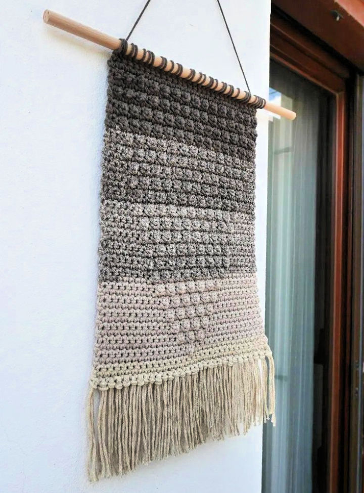 25 Free Crochet Wall Hanging Patterns {PDF Pattern}
