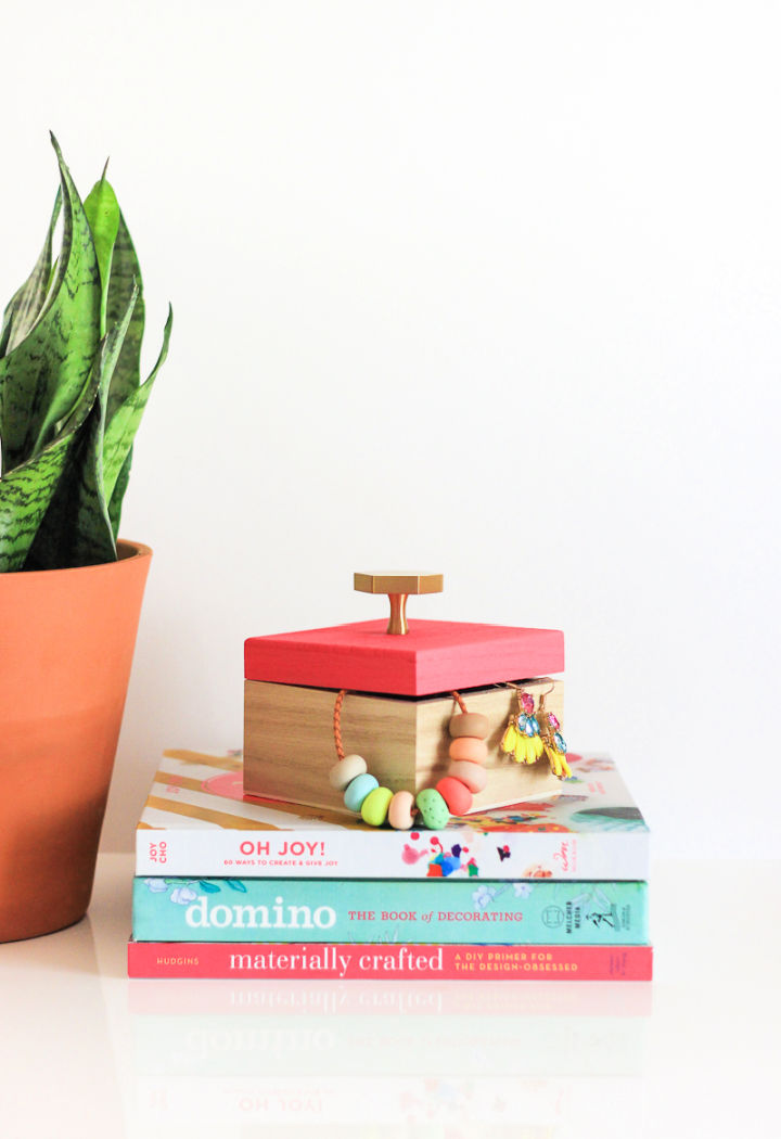 25 Free DIY Jewelry Box Plans: Easy Wood Jewelry Box Plan
