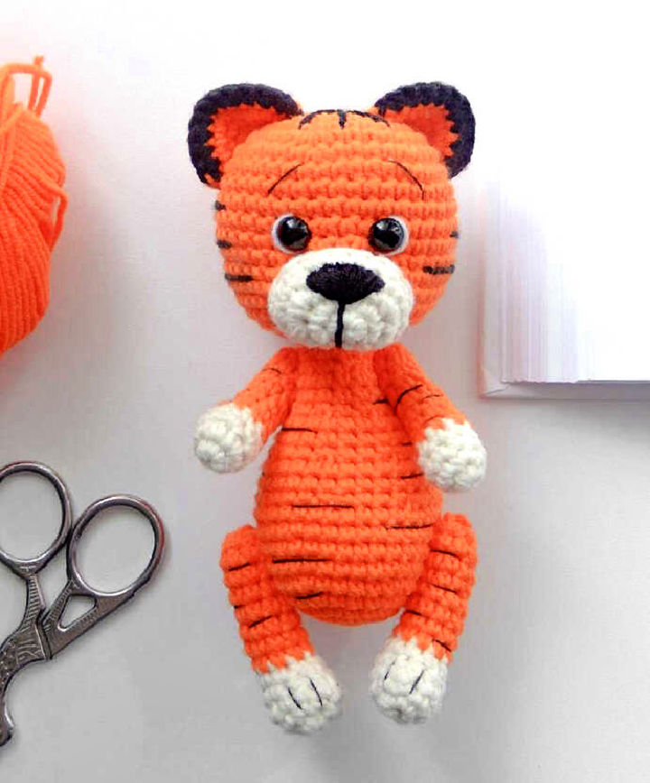 25 Free Crochet Tiger Patterns (Amigurumi Pattern)