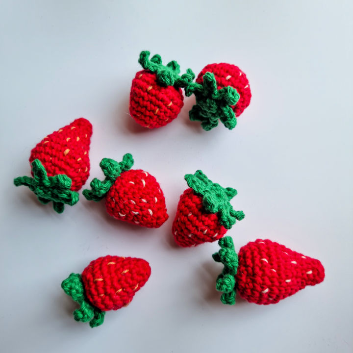 25 Easy and Free Crochet Strawberry Patterns