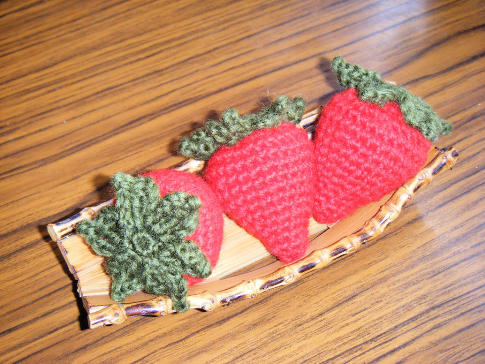 25 Easy and Free Crochet Strawberry Patterns