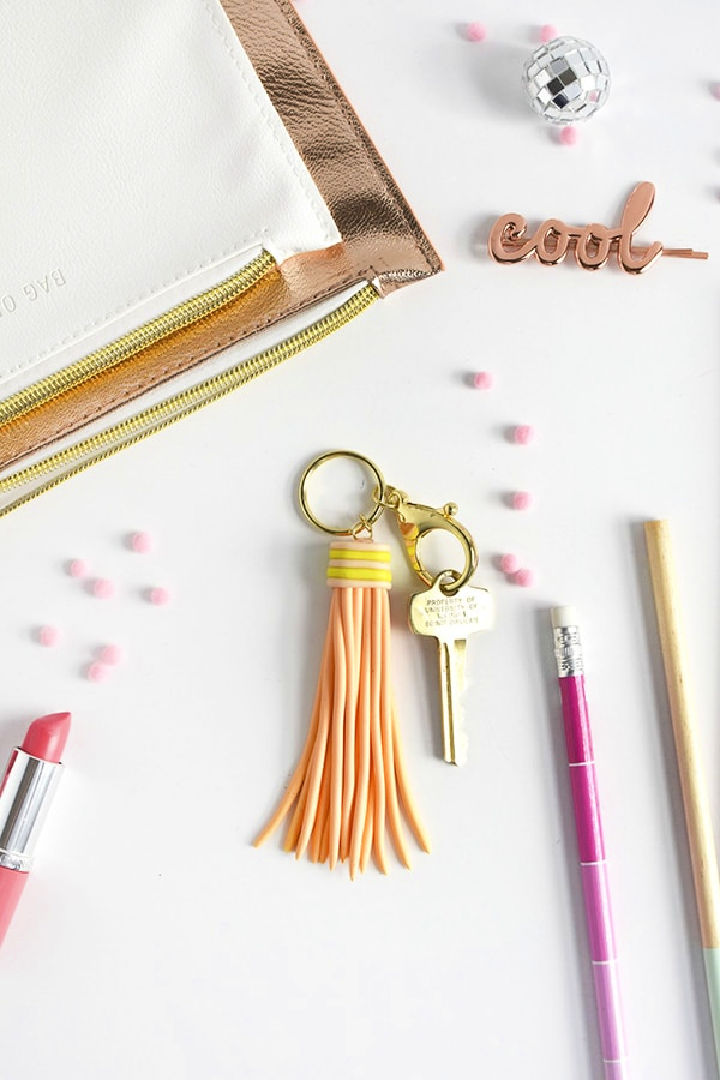 25 Homemade DIY Keychain Ideas: How To Make Keychains