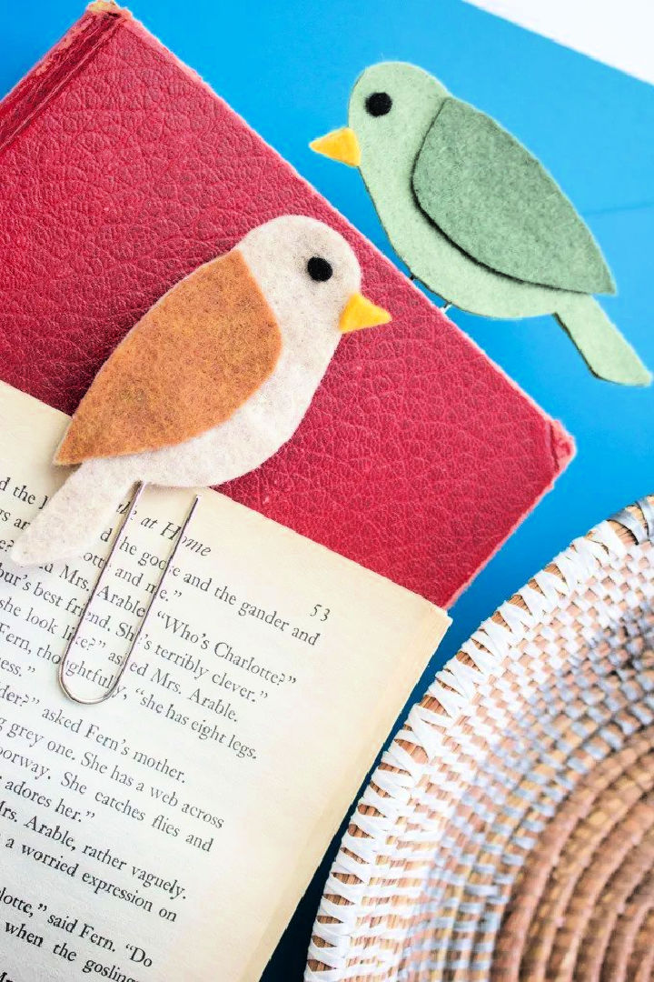 25 Cute DIY Bookmark Ideas: Making Bookmarks Easy