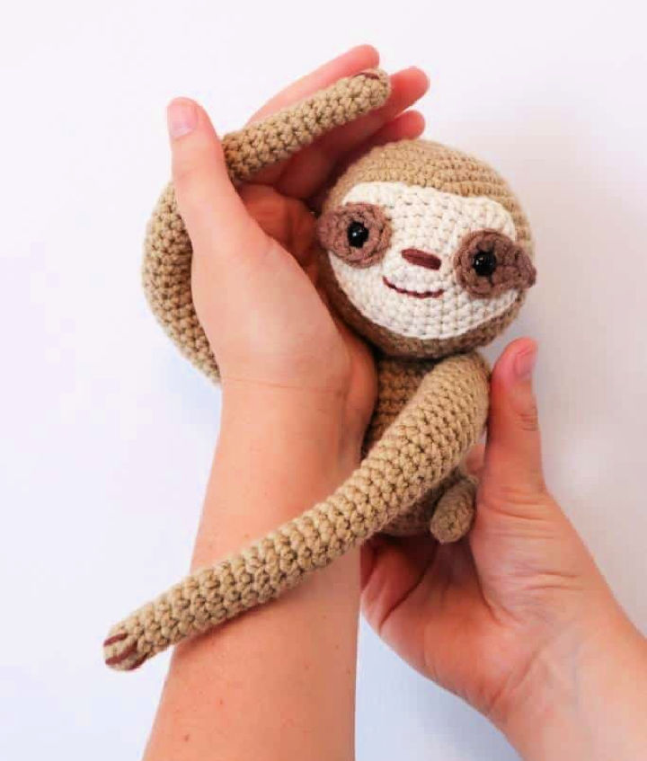 25 Free Crochet Sloth Patterns (Amigurumi Pattern)