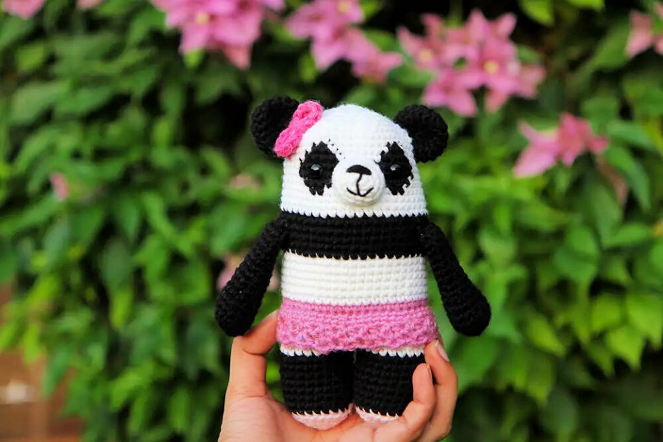 25 Free Crochet Panda Patterns (Amigurumi Pattern)