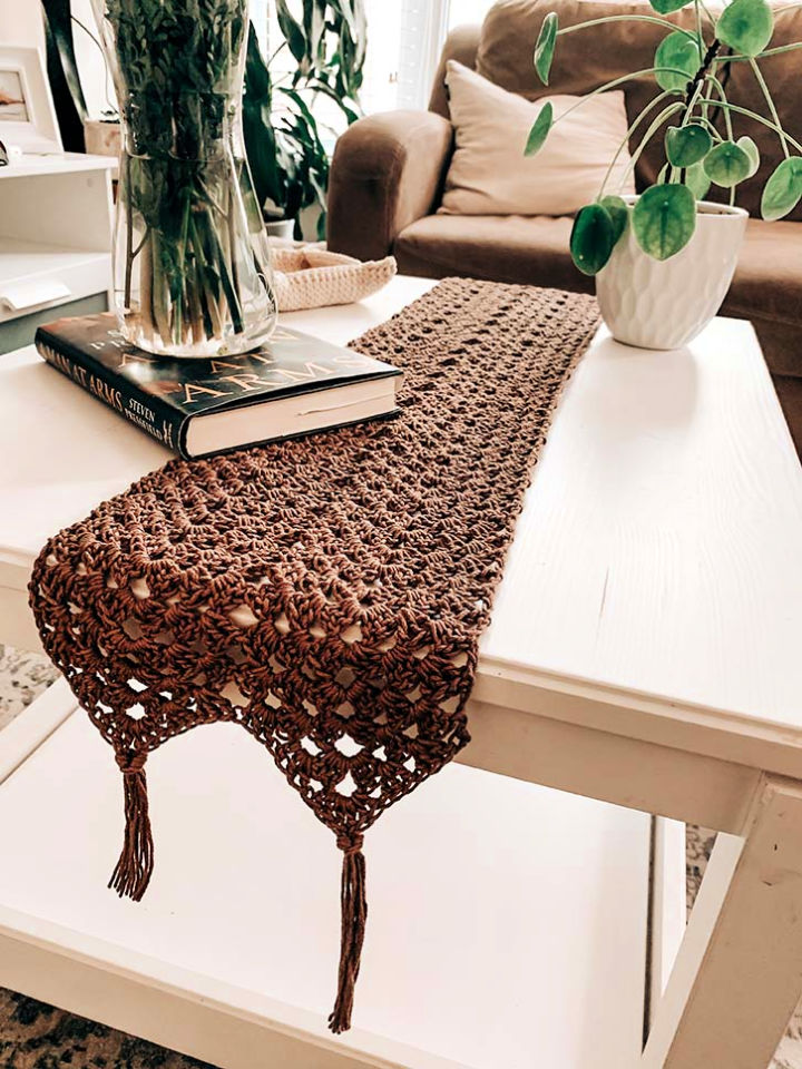 25 Free Crochet Table Runner Patterns {Pattern PDF}