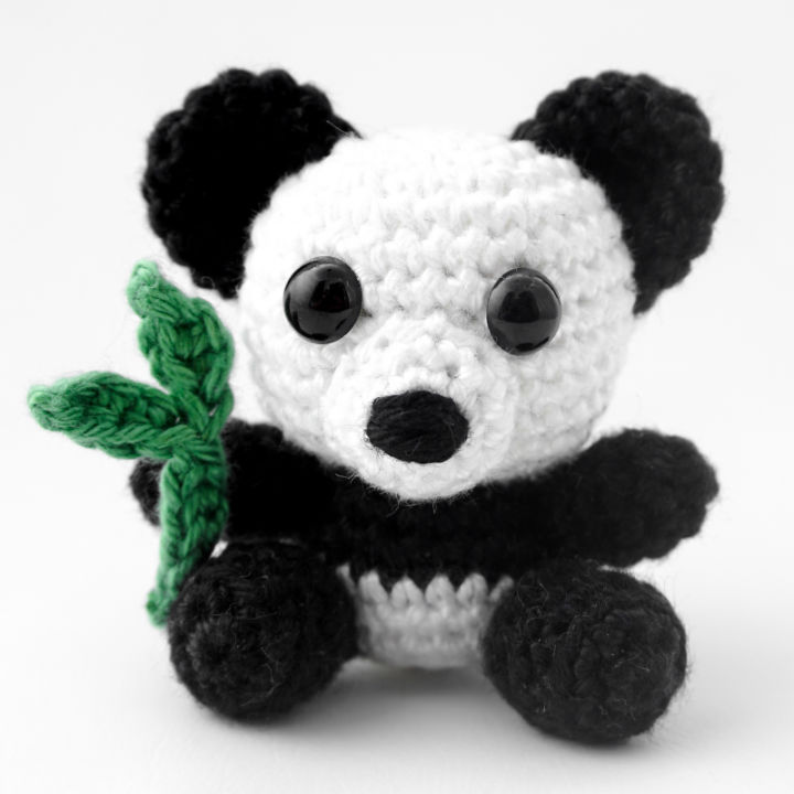 25 Free Crochet Panda Patterns (Amigurumi Pattern)
