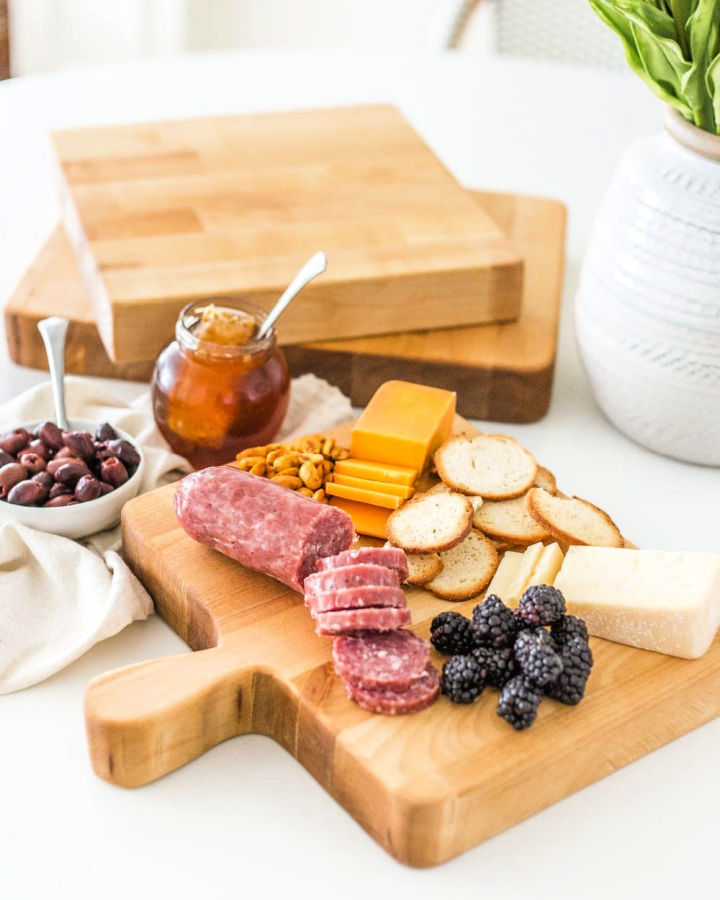 40 Unique DIY Cutting Board Ideas and Plans