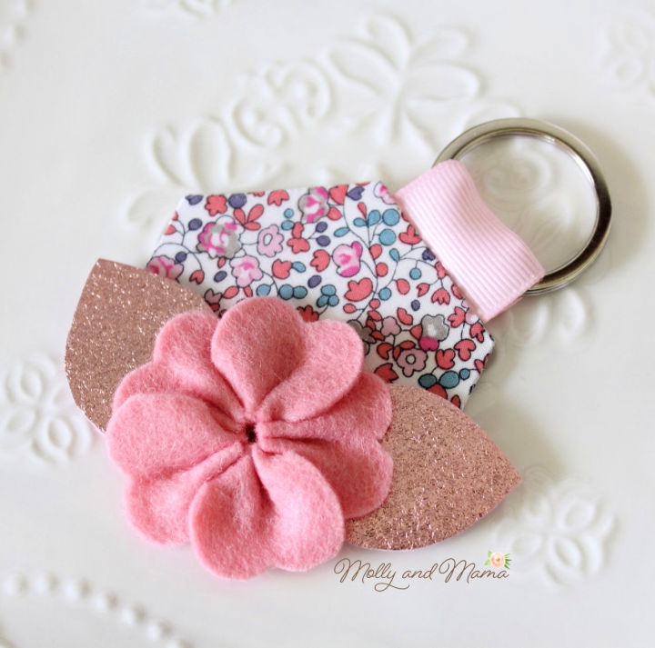 25 Homemade DIY Keychain Ideas: How To Make Keychains