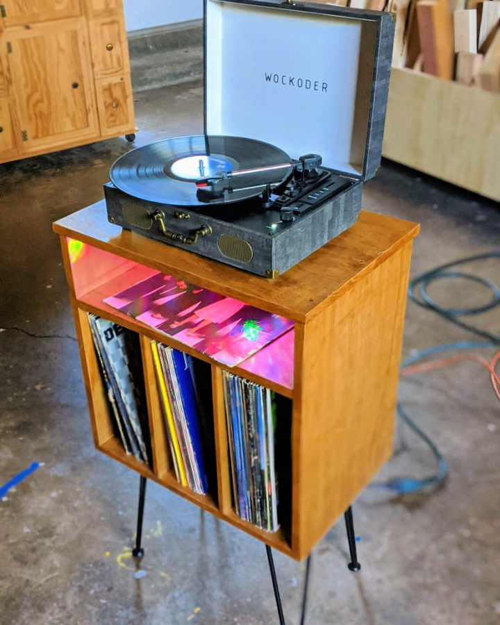 25 Free DIY Record Player Stand Plans