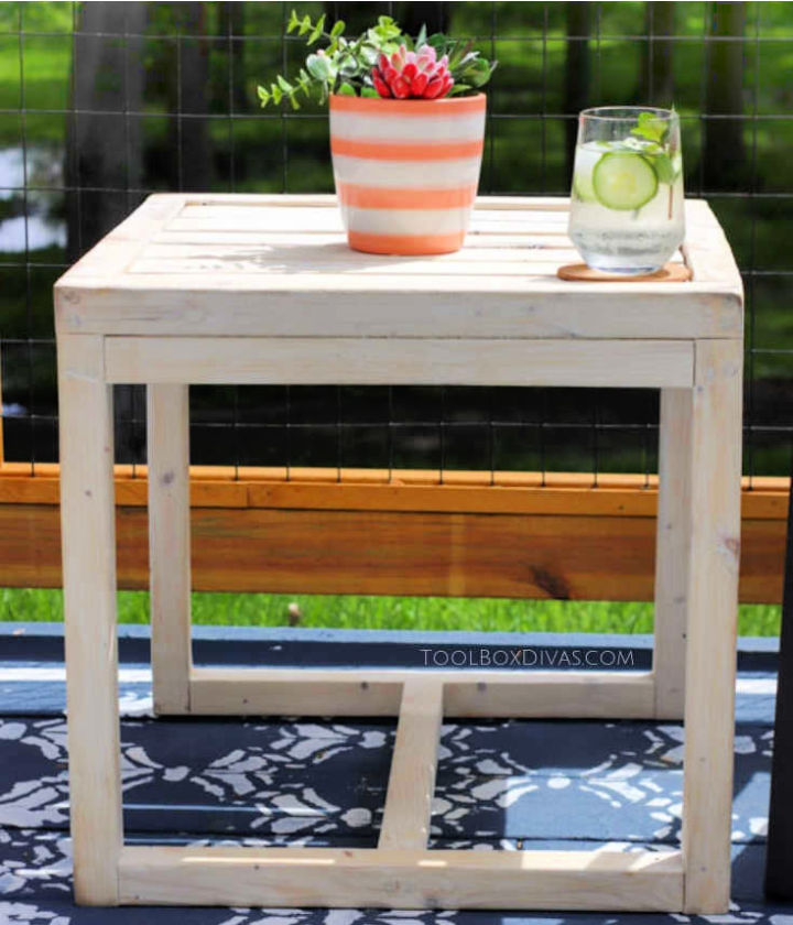 30 Cheap DIY Side Table Ideas and Plans