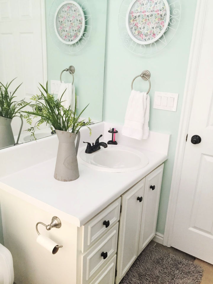 25 Cheap DIY Bathroom Countertop Ideas
