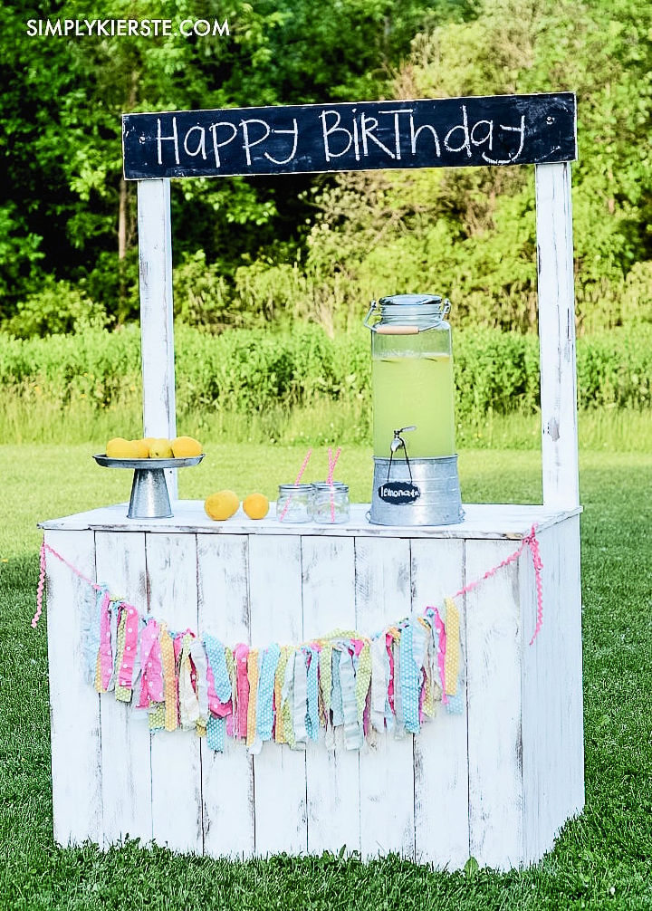 35 Homemade DIY Lemonade Stand Ideas You Can Build