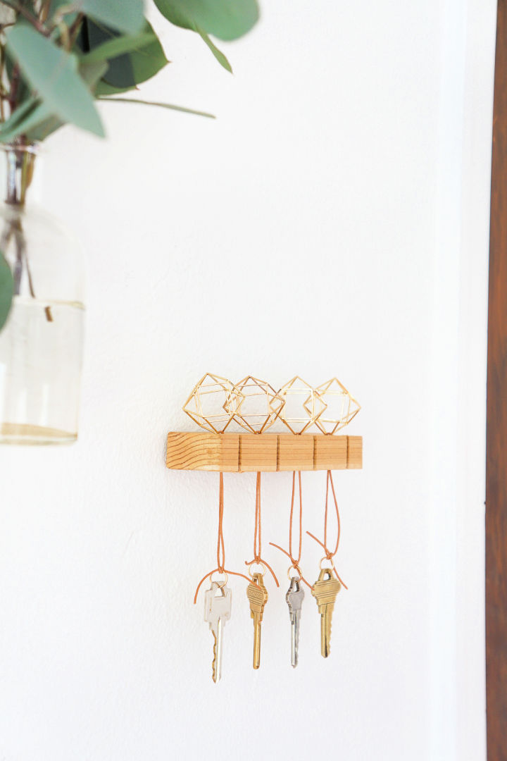 20 Easy DIY Key Holder Ideas for Wall