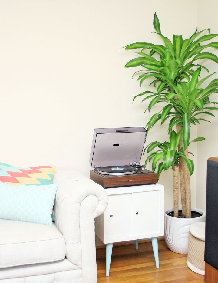 25 Free DIY Record Player Stand Plans