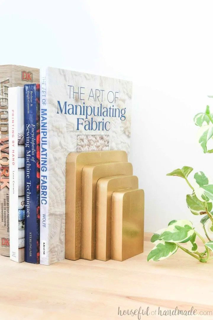 25 DIY Bookends: Creative Ideas for Making Bookends