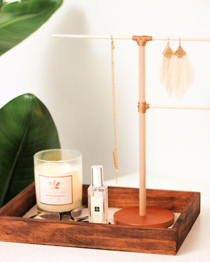 30 DIY Jewelry Organizer Ideas: Make a Jewelry Holder