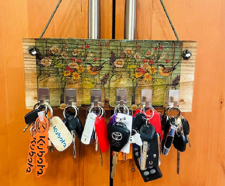 20 Easy DIY Key Holder Ideas for Wall