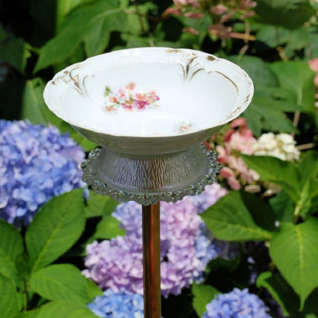 40 Homemade DIY Bird Bath Ideas to Make Your Own