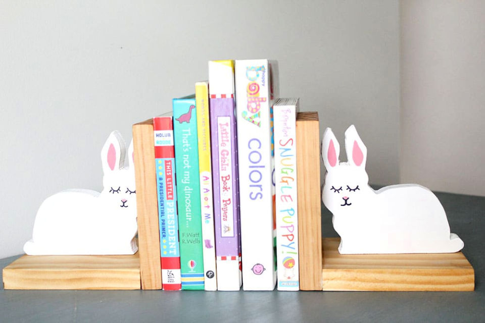 25 DIY Bookends: Creative Ideas for Making Bookends