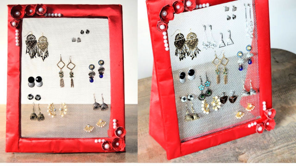 30 DIY Jewelry Organizer Ideas: Make a Jewelry Holder