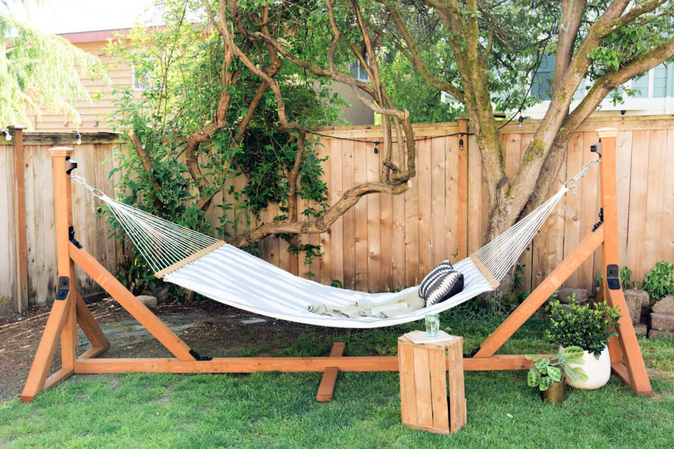 20 DIY Hammock Stand Plans and Ideas to Build Your Own