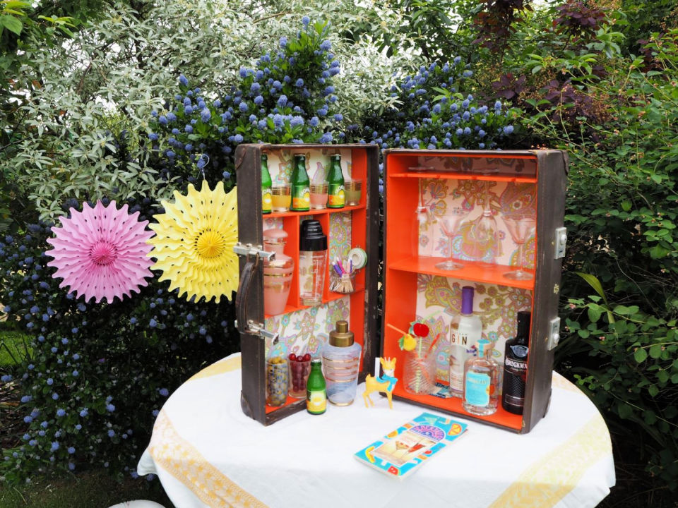 40 Easy Homemade DIY Bar Ideas You Can Build