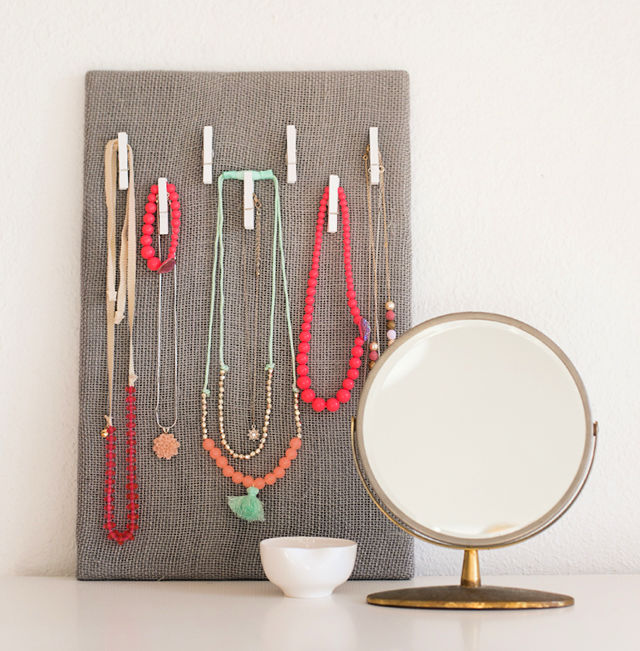 25 Homemade DIY Necklace Holder Ideas