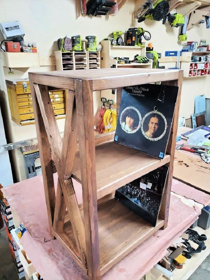 25 Free DIY Record Player Stand Plans