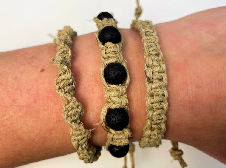 16 Hemp Bracelet Patterns with Step by Step Instructions