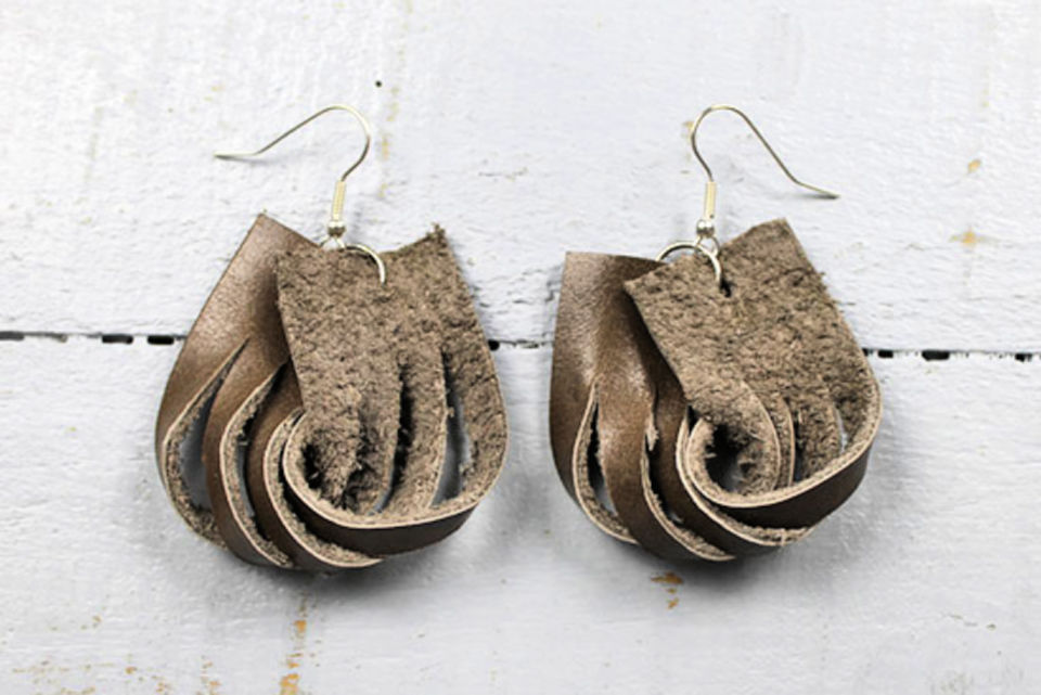 25 DIY Leather Earrings: How To Make Leather Earrings