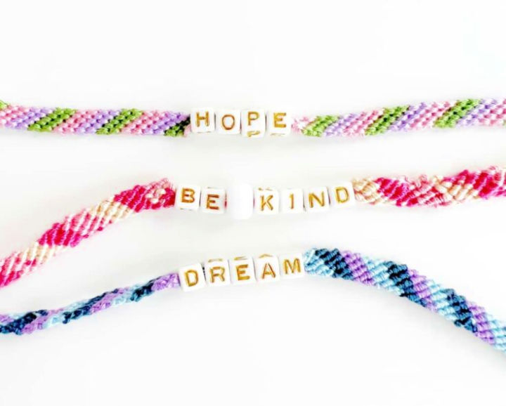 How to Make Beaded Bracelets: 25 Bead Bracelet Patterns