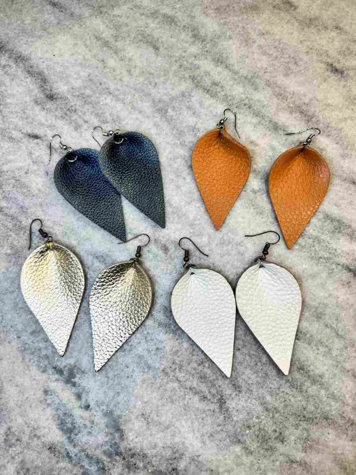 25 DIY Leather Earrings: How To Make Leather Earrings