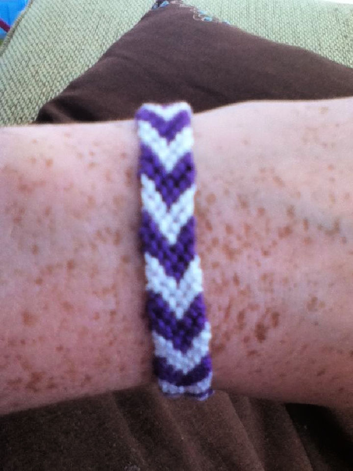 How to Make a Chevron Friendship Bracelet: 25 Free Pattern